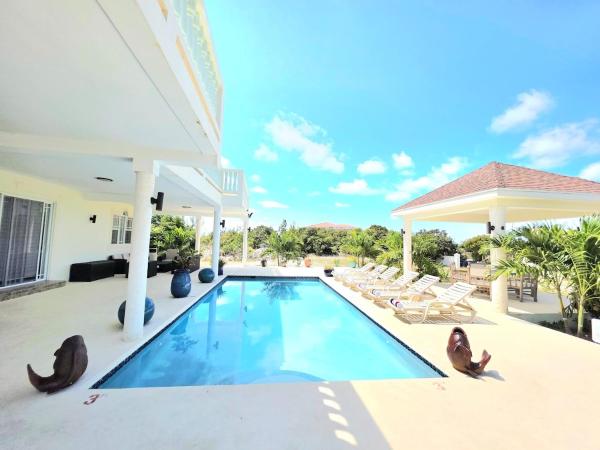 Chalk Sound Sunset Villa - Turks and Caicos Islands