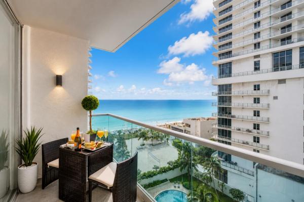 Extraordinary Oceanfront Condo - Heated Pool, Gym And Game Room - Hollywood Beach - Hollywood, FL
