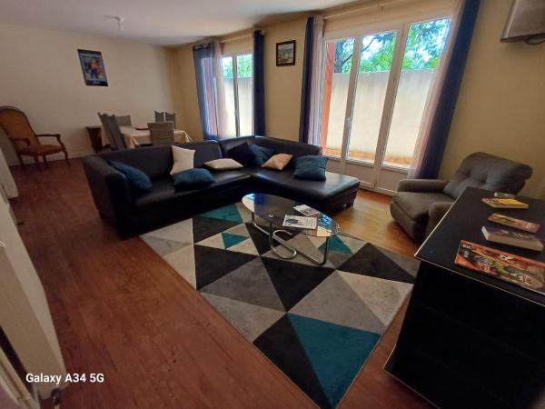 Chambres Dans Appartement T4 - Boé