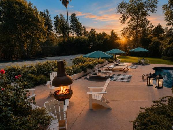 Luxury Ojai Escape Pool, Jacuzzi & Tennis Court - Ojai, CA