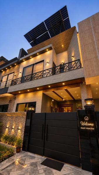 Complete Comfy House With 3 Beds Al-hafeez Garden Lahore - Lahore