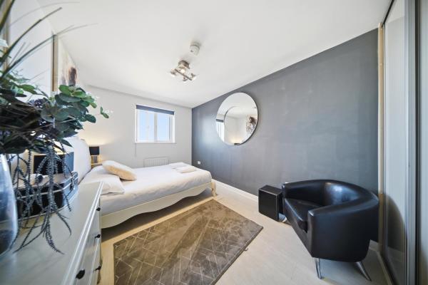 Waterside Apt · Balcony · Nec & Airport · Pets Ok - Solihull