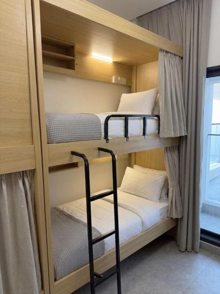 Premium Capsule Hostel Near Downtown Emirate Metro - 