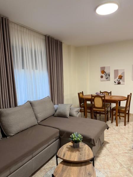 Tirana Home2 - 티라나