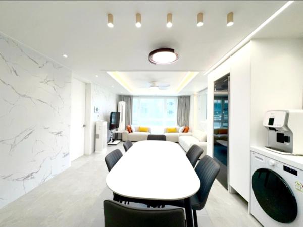 Private Apartment 133m2 3br 2ba Coex Gangnam Royal Tombs - Seoul