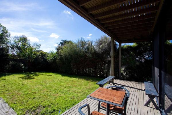 Debonair 1 - Byo Linen - Anglesea