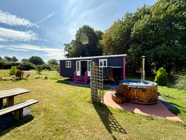 Ravenscroft Retreats Glamping Llandeilo - ウェールズ