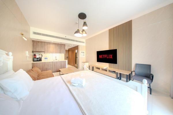 Aesthetic Kings Studio At Uptown Al Zahia Sharjah - Sharjah