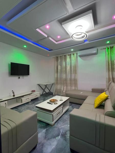 Shared Apartment - Dakar