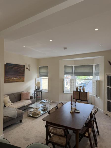Spacious Two Bed Flat In The Heart Of Wandsworth - Chelsea