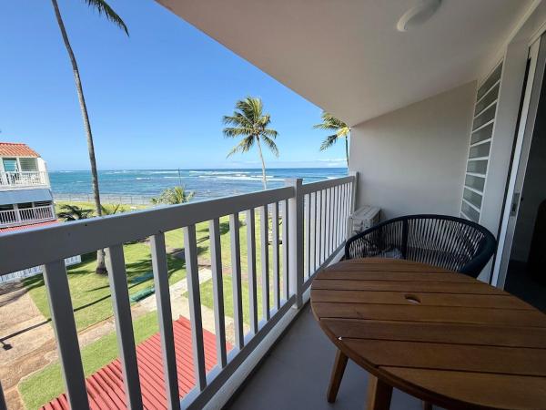 Beachfront, Ocean Views & Renovated Spaces - Dorado