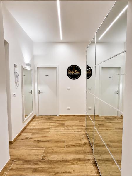 Sixtyfour Guest House - Free Parking - Genoa