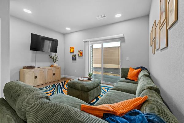 Roger That Modern 1br Near Amp & Bentonville - Rogers, AR