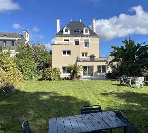  - Vannes