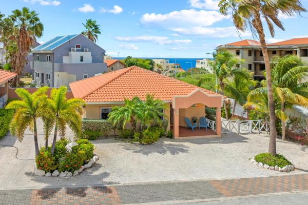 Relaxing Three-bedroom Villa With Pool At Piscadera Resort - Curaçao