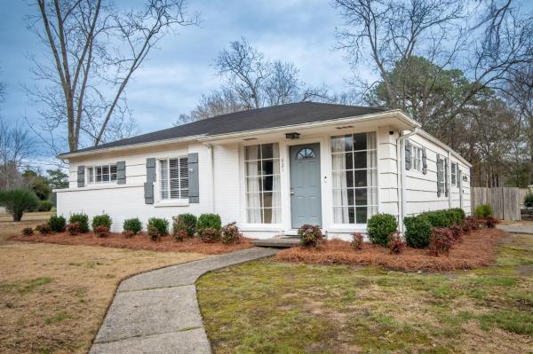 Hoadley Home- Familygamesdrivewaywificrestline - Birmingham, AL