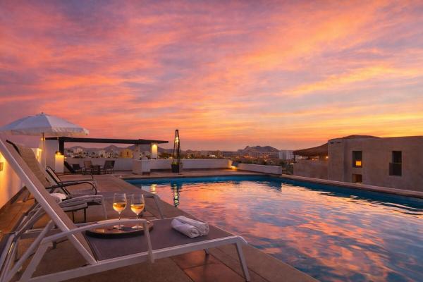 Luxury Penthouse Rooftop Pool Walk To Beach - Cabo San Lucas