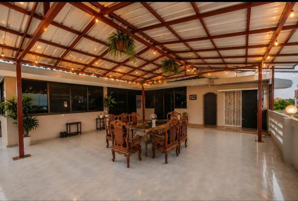 Spacious Rooftop Apartment With Terrace - Hua Hin District