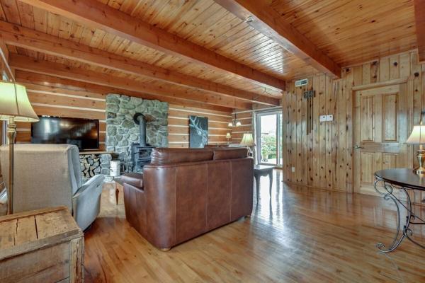 Charming And Very Spacious Canadian House - Chaleureuse Et Très Spacieuse Maison Canadienne - Blainville