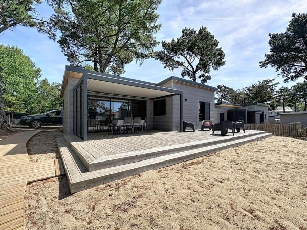 Chalet Standing, 6 Couchages, Piscine Chauffée, Terrasse Privée, Proche Plage Et Commerces - France