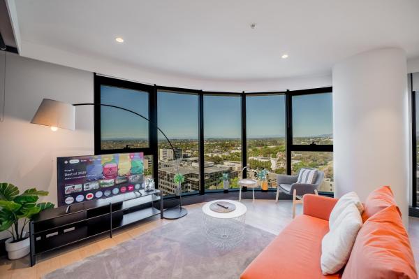 Sky One Harmony - Mitcham