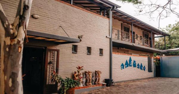 Ons Dorpshuis Guesthouse - Rustenburg