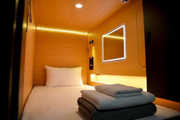 Ownly Capsule Hotel - Bangkok