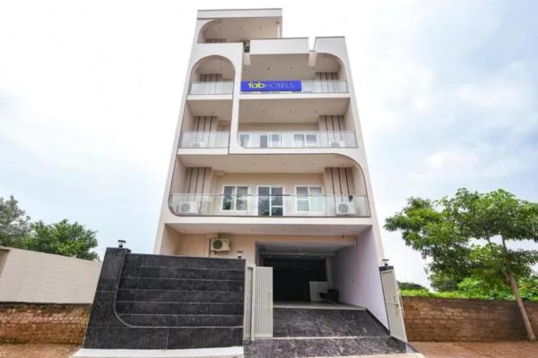 Fabhotels Bluegrove - Manesar