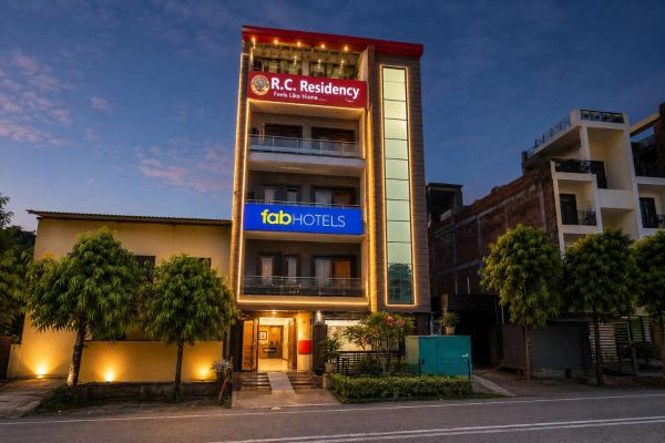 Fabhotel Rc Residency - Noida