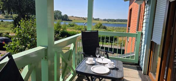Ferienwohnung Mit Balkon Und Seeblick Im 1 Og - Binz