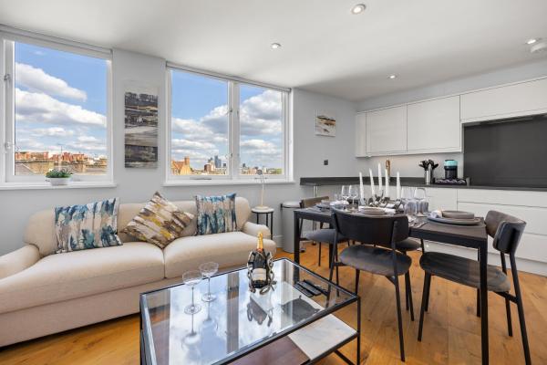 Elegant Sloane Gate Residence 2 Bed - 2 Bath - Marylebone