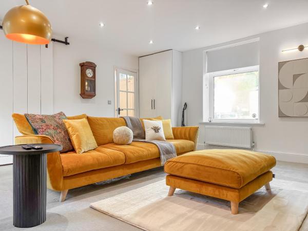 Golden Goose Cottage - Ukc7087 - Haworth