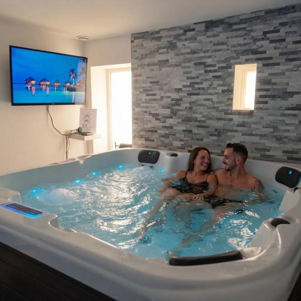 Gîte Ange Ou Démon, Jacuzzi, Sauna, Love Room, Location à La Journée - Rust