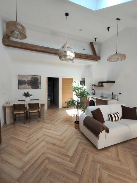 Appartement éLégant Et Climatisé - 1 à 4 Voyageurs - Châlons-en-Champagne
