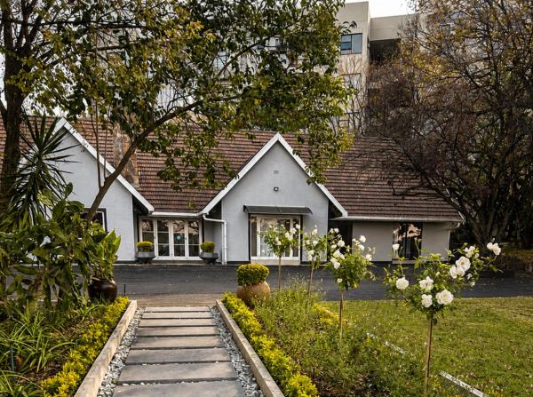 Zinziluxe Guest House - Midrand