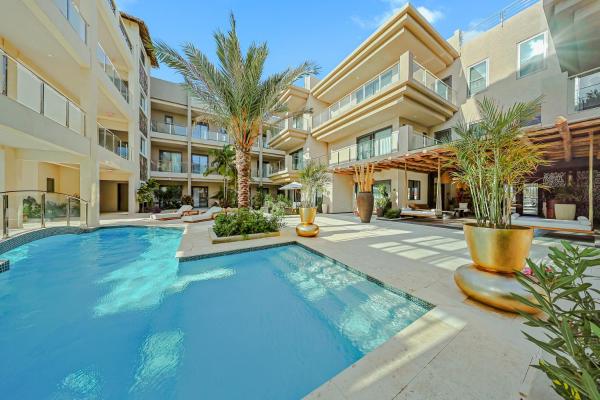 New Luxury Condo, Resort Pool Oasis - Aruba