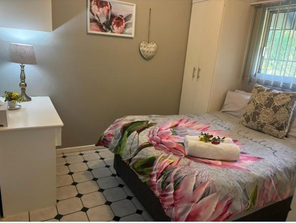 Protea Beach Cottage, Fleur Park, Gordon's Bay - Somerset West