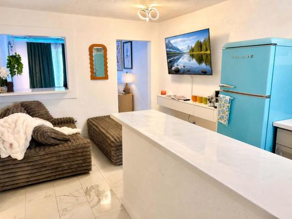 The Cozy Koi Walk To The Cda Resort With Private Porch - Coeur d'Alene, ID