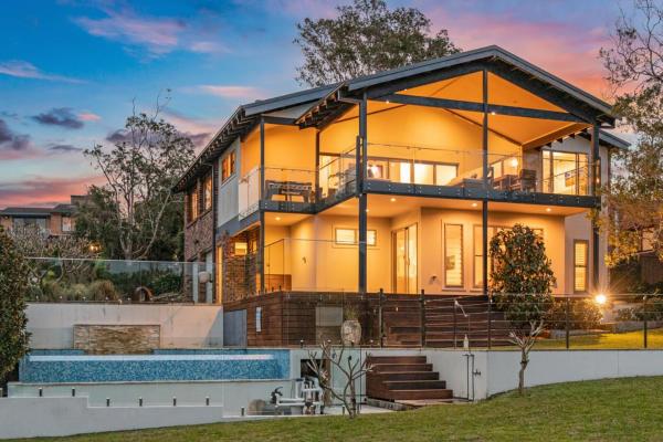 Hallia House – Luxury & Private Coastal Retreat - Newcastle