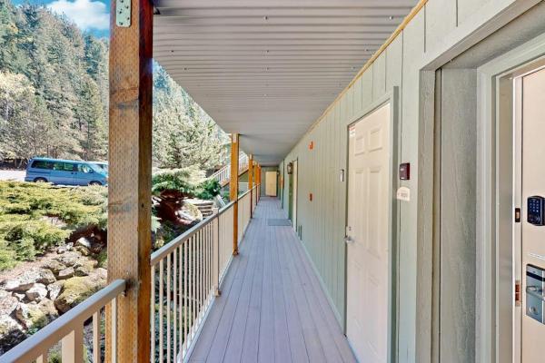 Peaceful Condo With Stunning Ocean And Mountain Views Near Moran State Park - San Juan Islands, WA