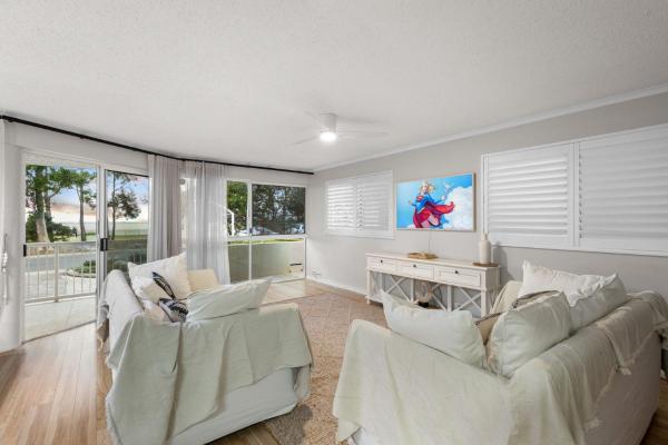 The Golden Beach Sundowner Sunset Views - Sunshine Coast