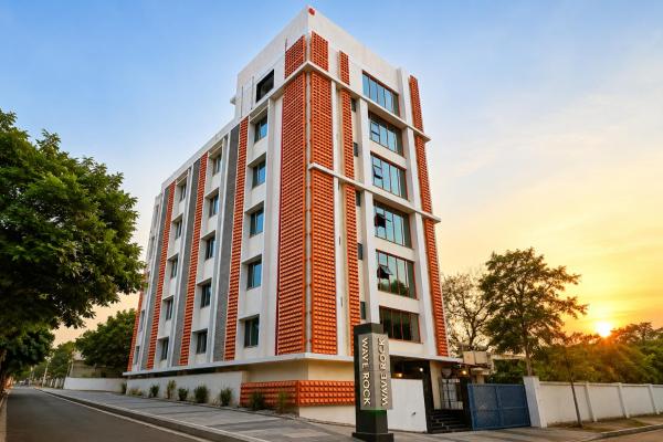 Hotel Wave Rock - Chhattisgarh