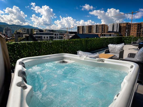Tâmpa View Luxury Jacuzzi Apartment - Brașov