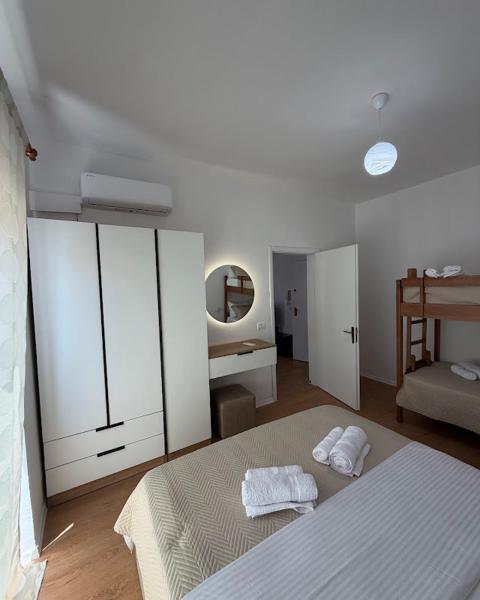 Koloseu Apartment - Durrës