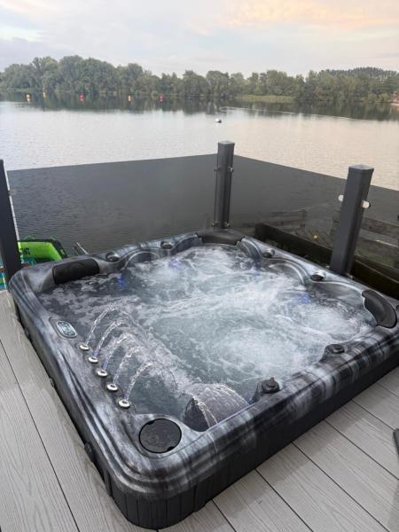 Tattershall Lakes Jet Ski Lakeside Luxury Lodge - Woodhall Spa