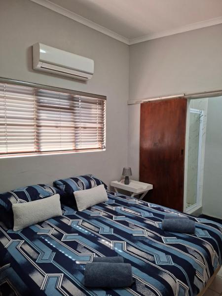Laboezma Accommodation - Oudtshoorn