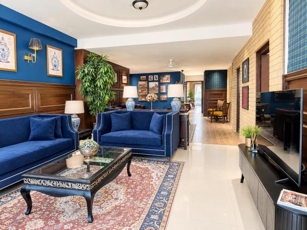 Skyone By Ace Luxe - Pakistan