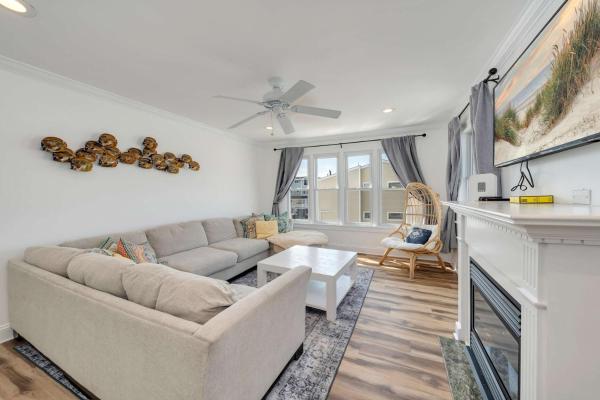 The Rooftop Retreat - Avalon