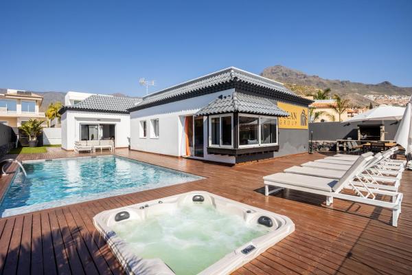 Villa Diana- Jacuzzi, Heated Pool & Bbq - Costa Adeje