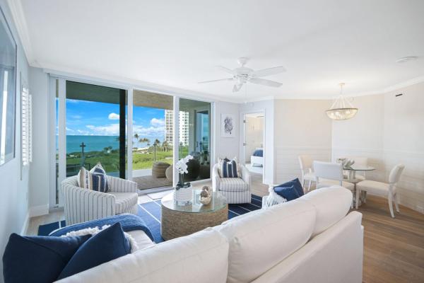 Naples Beach Vacation Condo - Naples, FL